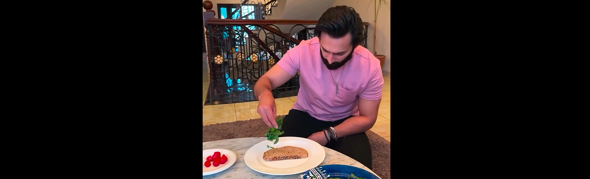 Poached Eggs with Beef Recipe | Easy and Delicious – Jacked Nutrition